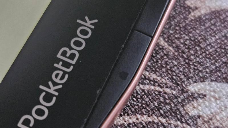 Test: PocketBook 700 Era Sunset Copper – čtečka, která mluví česky a ...